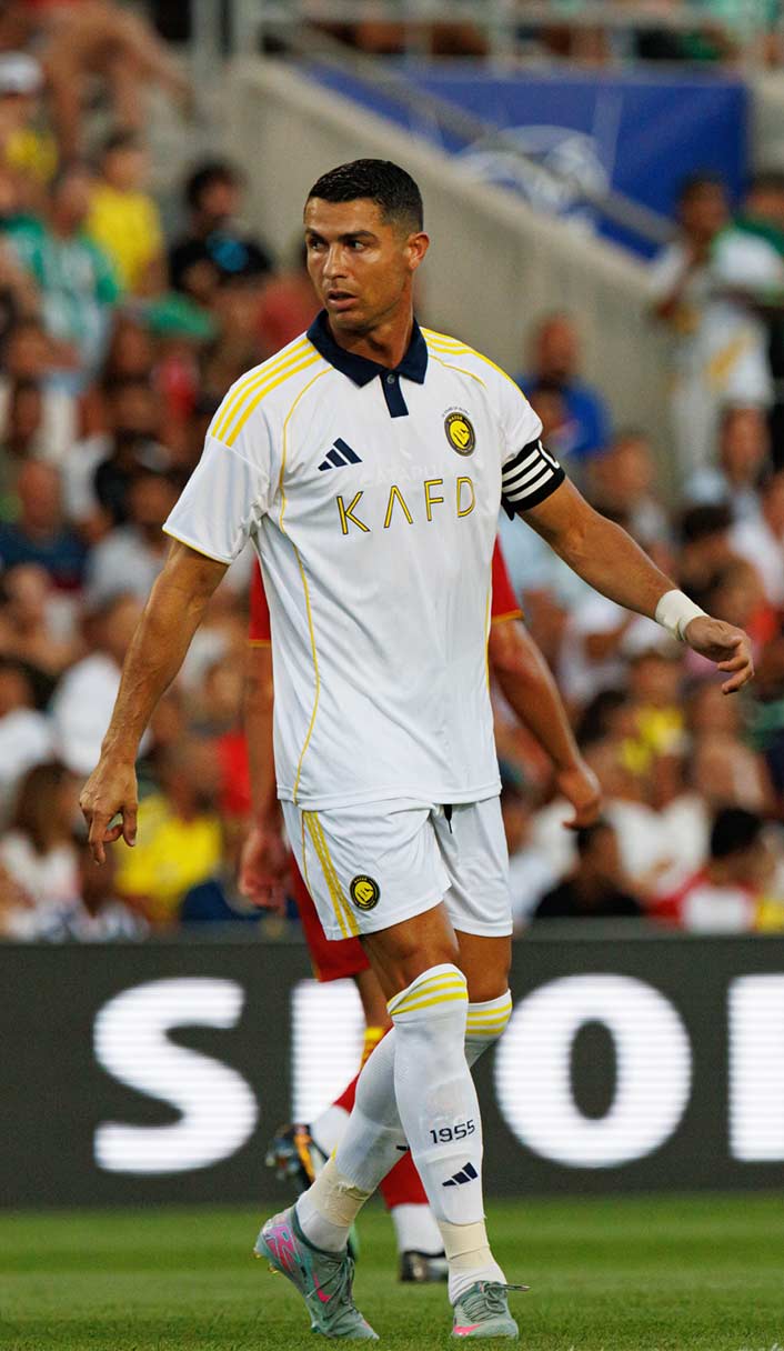 News-O-Matic | Ronaldo Becomes a Billionaire!